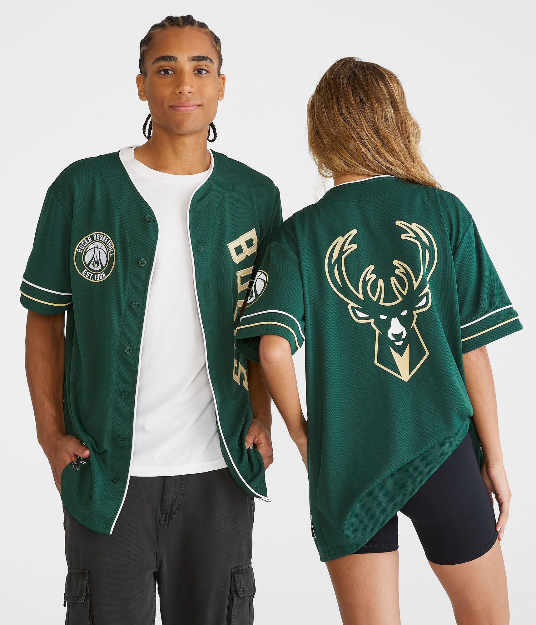 Milwaukee Bucks Top