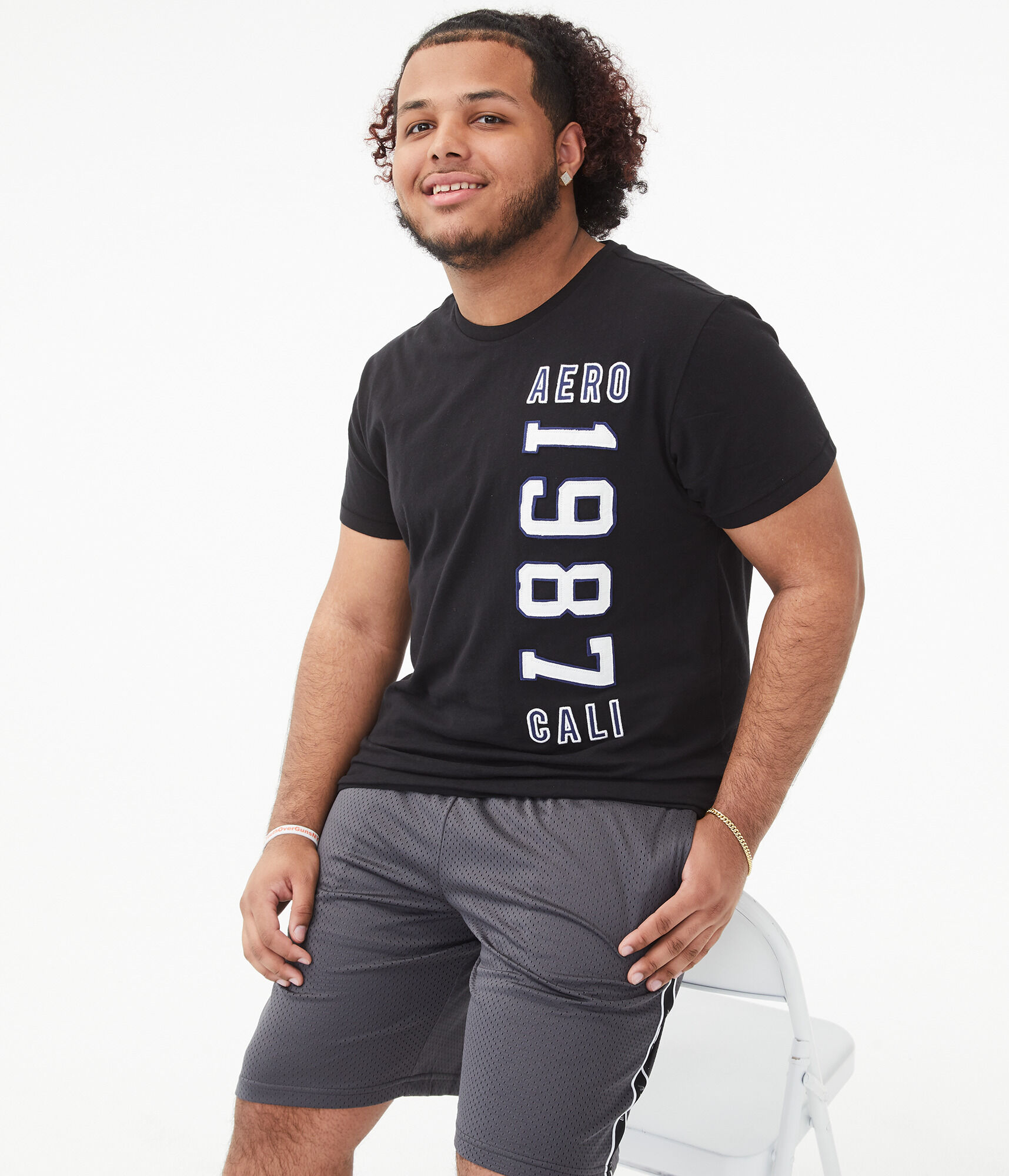 1987 Vertical Logo Appliqué Graphic Tee