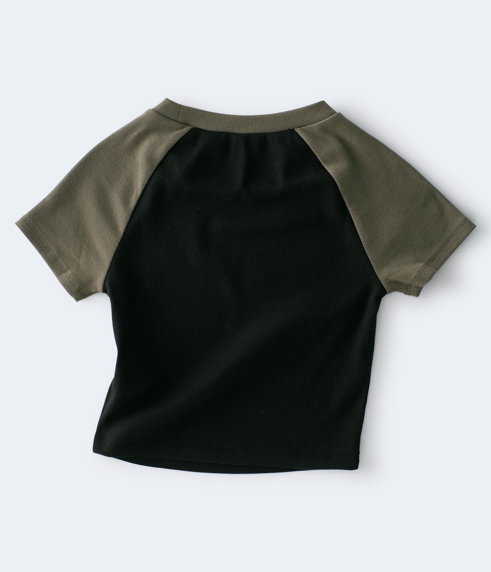 Cropped Raglan Tee