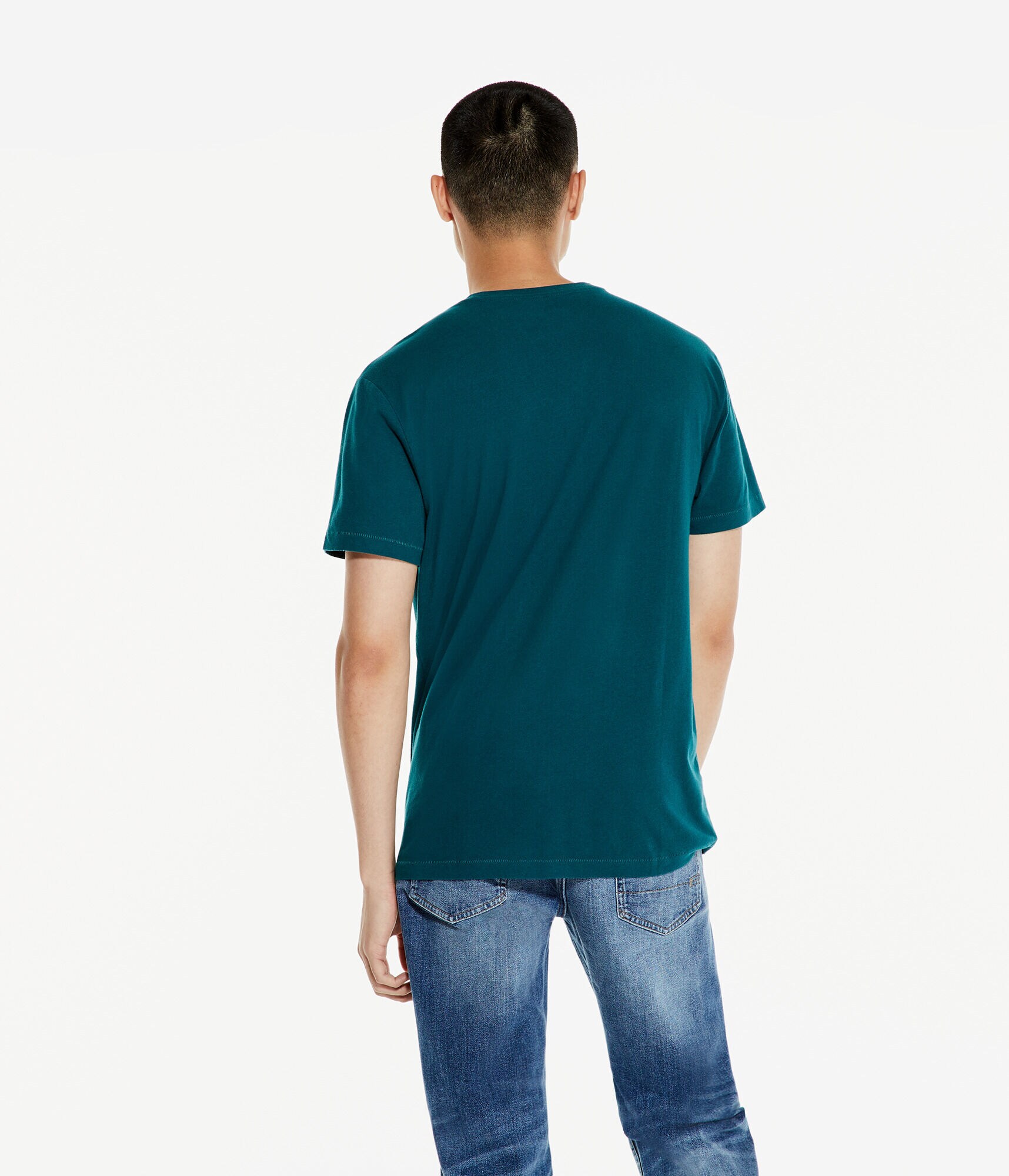 Aero Original Brand Circle Appliqué Graphic Tee